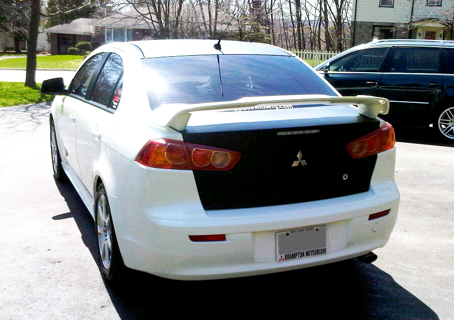 Mitsubishi Lancer - Eminent Custom Graphics inc.