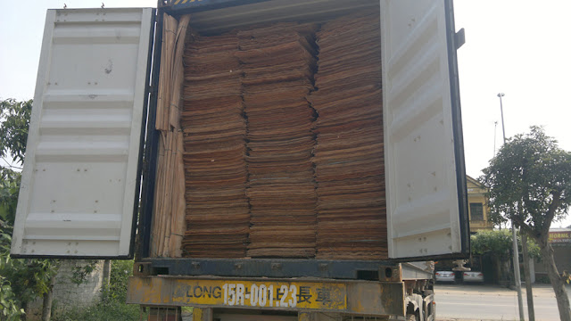 LONG GIANG IMPORT EXPORT AND INVESTMENT JSC: CORE VENEER LOADING