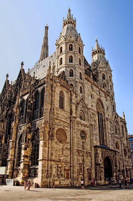 Domkirche St. Stephan, Vienna, Austria ~ Photos Hub