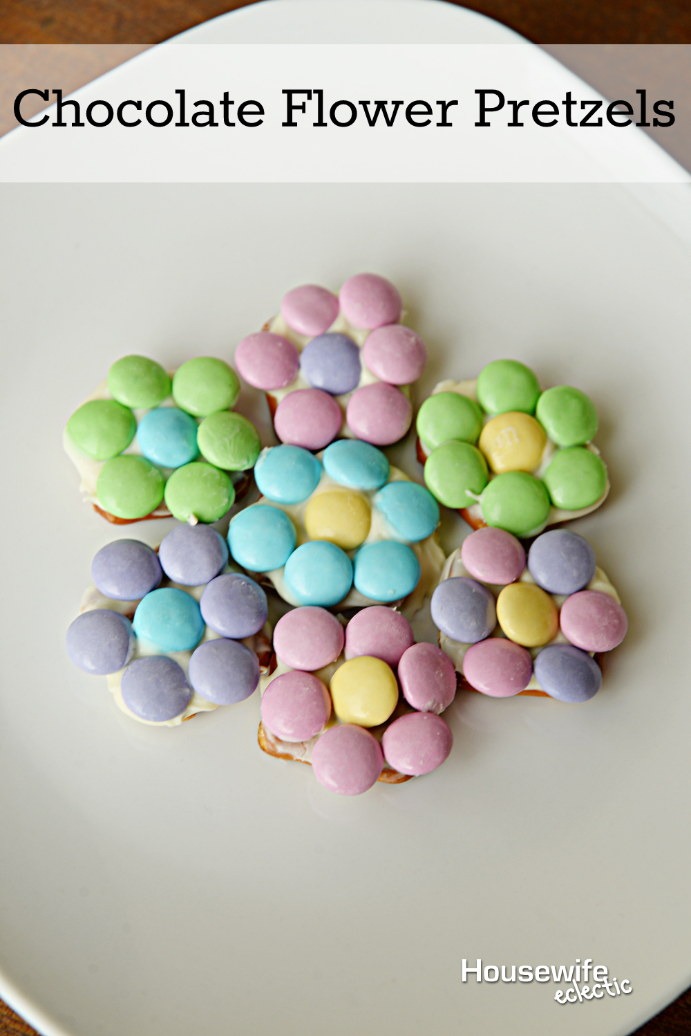Chocolate Flower Pretzels - Housewife Eclectic