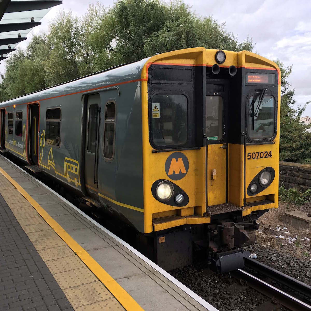 British Diesels and Electrics: Class 507 [Updated]