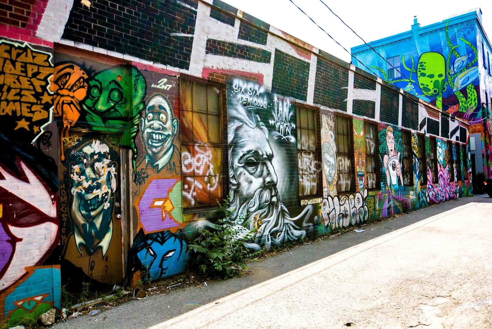Theresa's Mixed Nuts: Artistic Treasure - Graffiti Alley