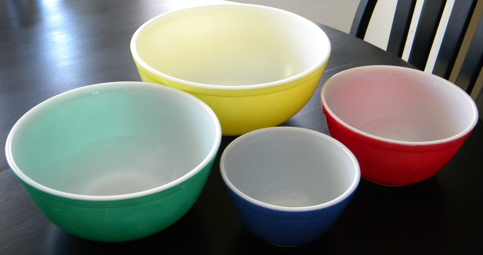 daze of grace: Retro Pyrex Mixing Bowls