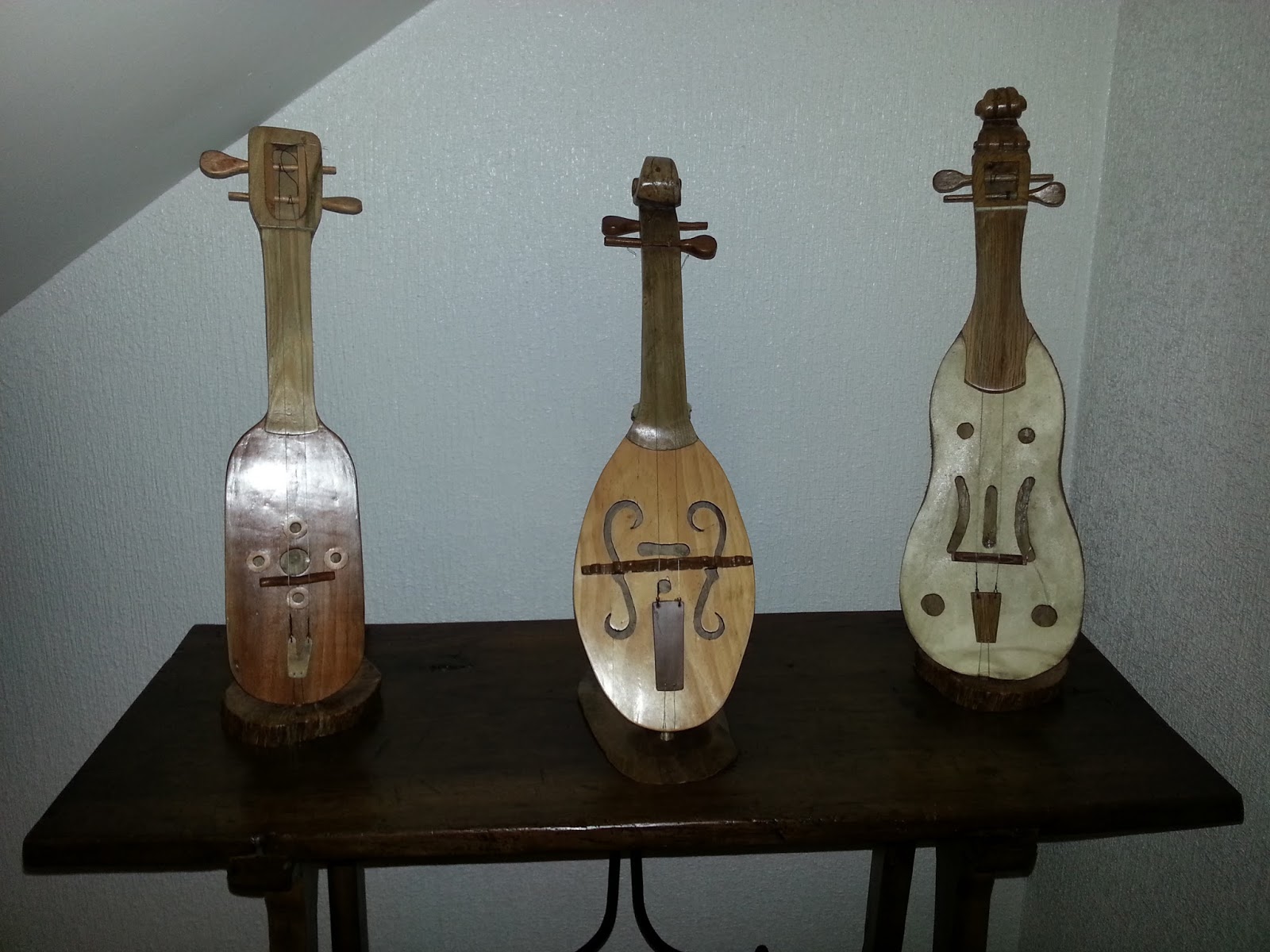 RABELES DE LA FUENTE: BREVE HISTORIA DEL LUTIER Y DEL RABEL