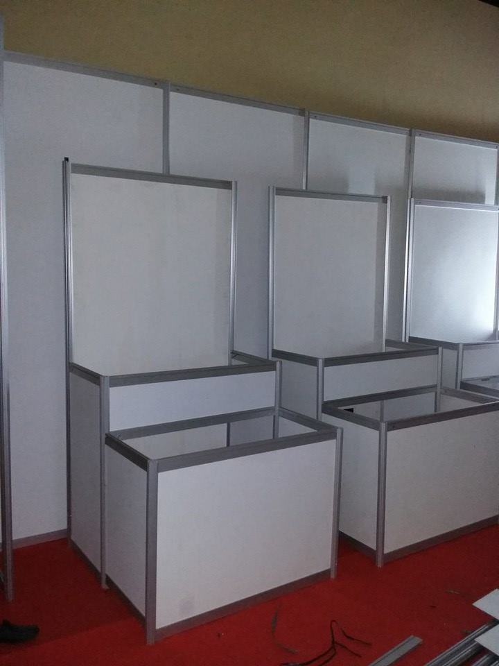 Meja display || Partisi pameran || Kebutuhan pameran ~ Partisi Pameran ...