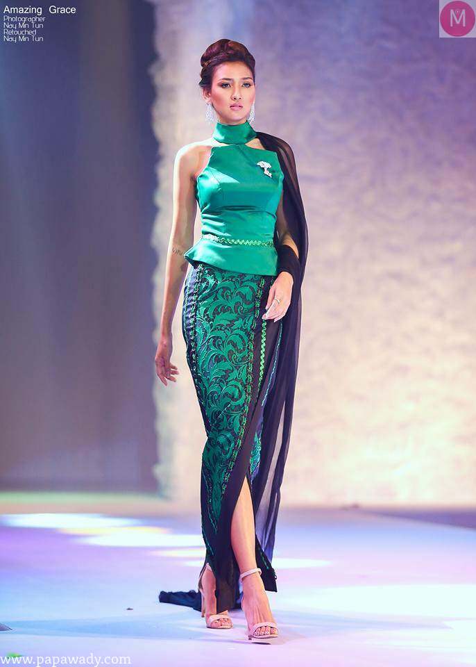 M Seng Lu Fashion Outfits , Photoshoot , Activities In August 2017