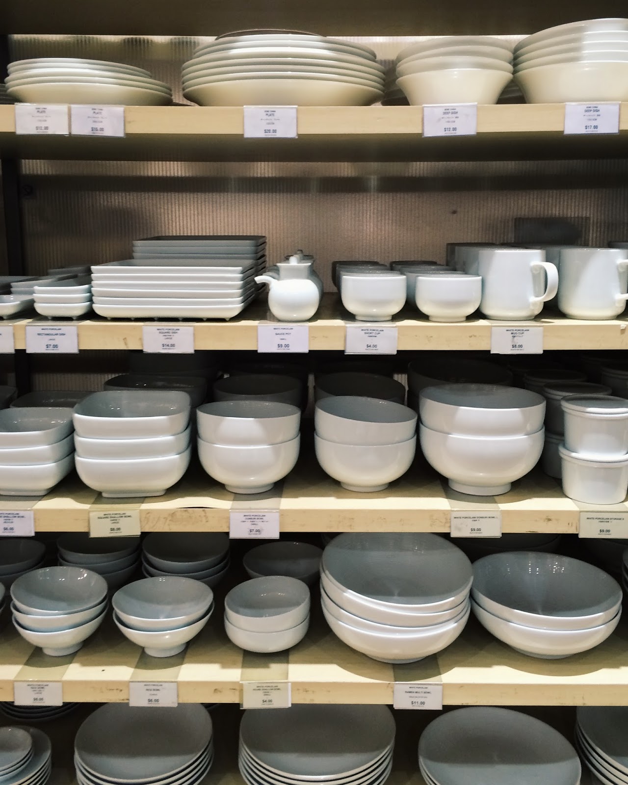 Muji: SoHo / Majorly Minimal