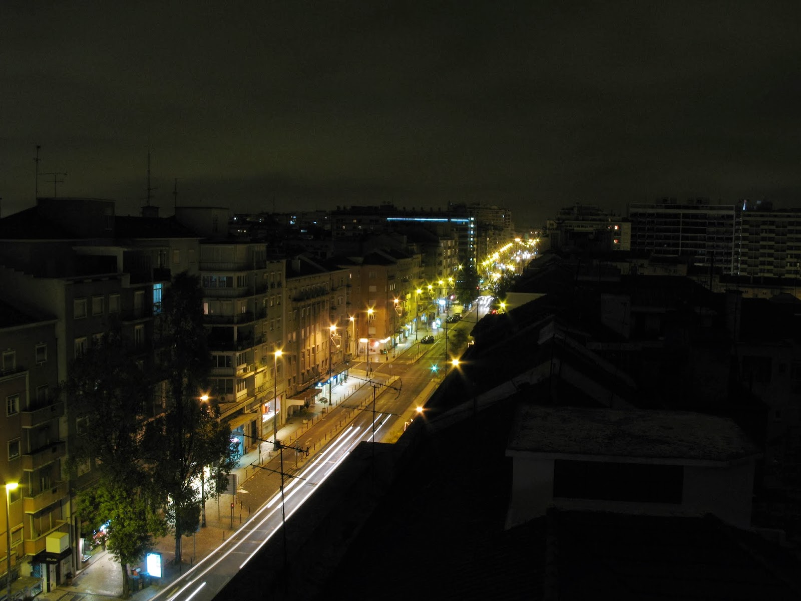 parar, escutar, olhar: Avenida de Roma - Lisboa