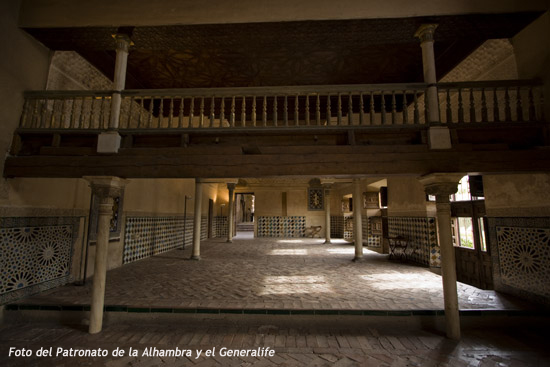 Andalsur Excursiones: El Mexuar de la Alhambra