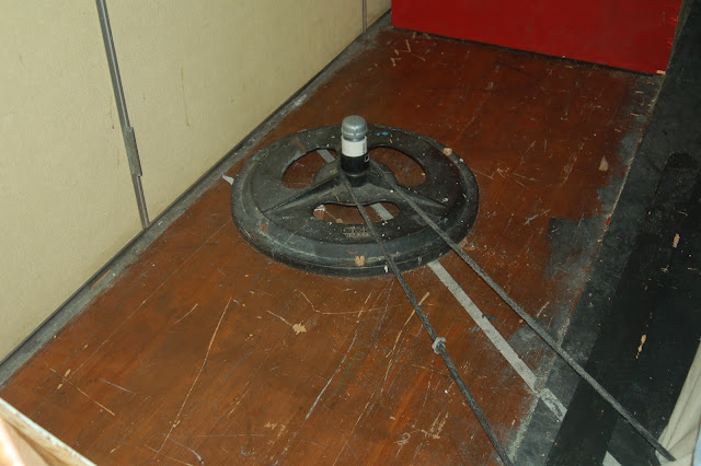 Make a Revolving Stage: How to Make a Revolving Stage