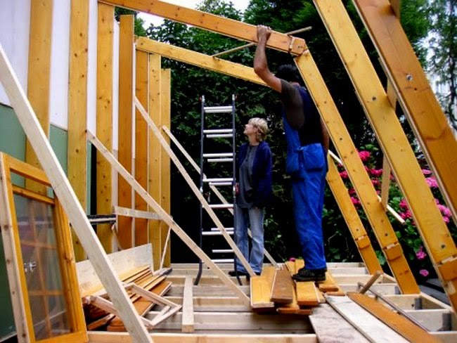 The Flying Tortoise: This Strange Shed Is Made With Recycled Automobile ...