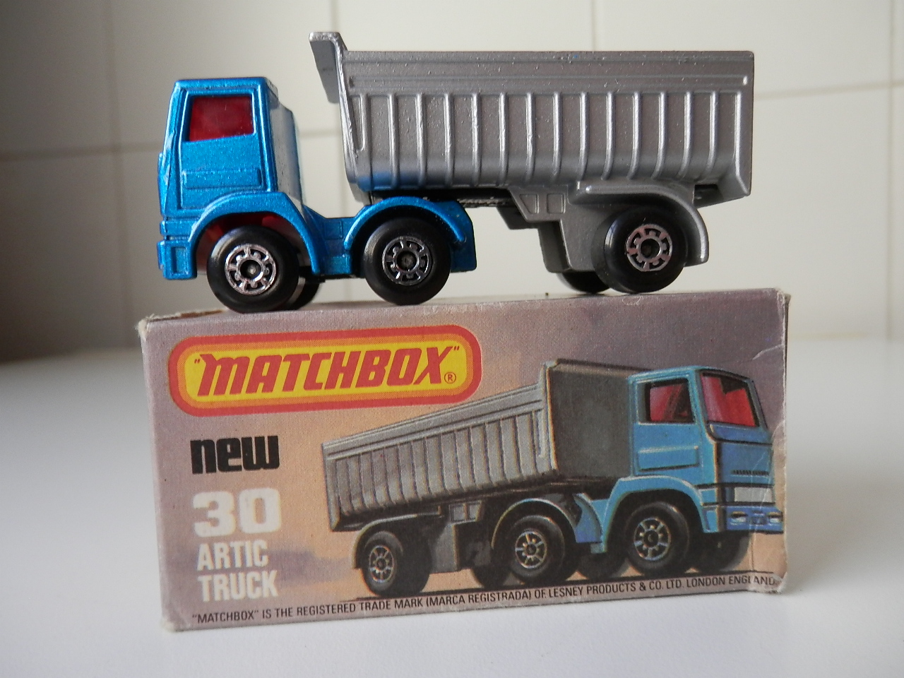 EDUARDO ASCANIO MIS MATCHBOX: Nº. 30-D ARTICULATED TRUCK