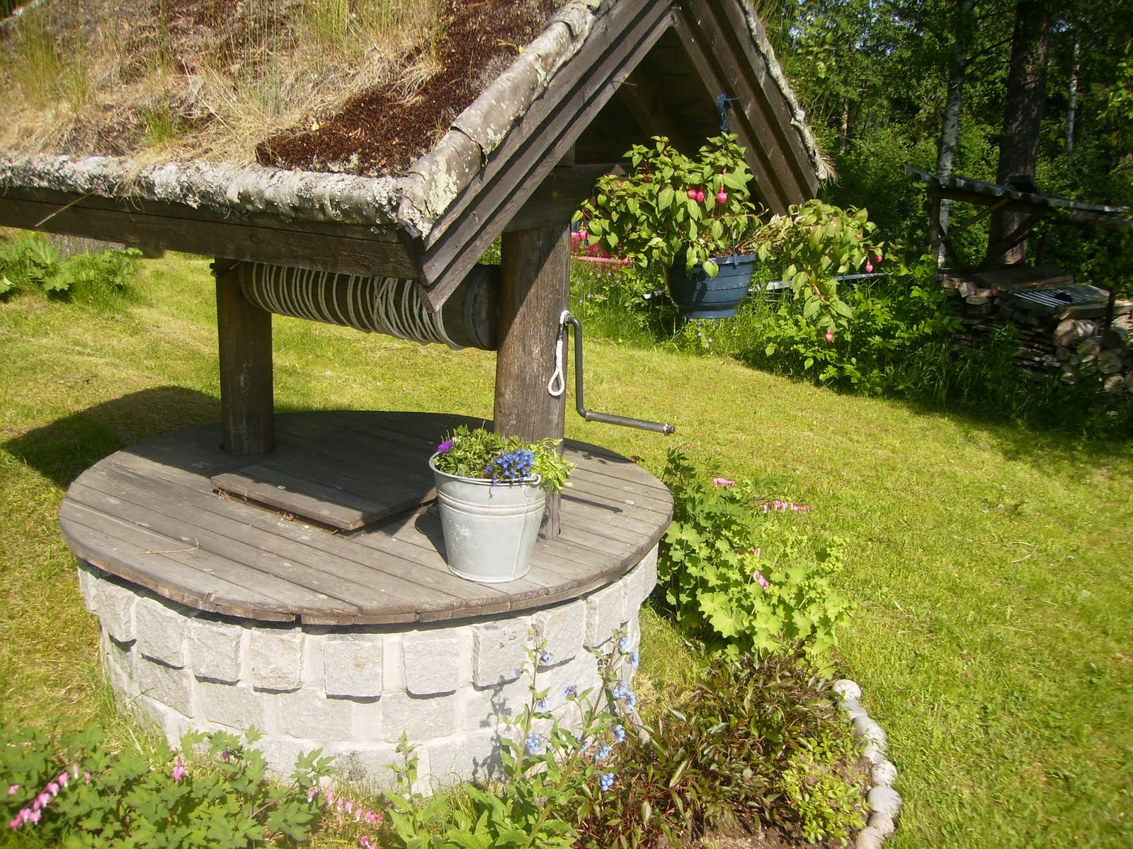 Om allt och inget, loppis och inredning: Vår brunn