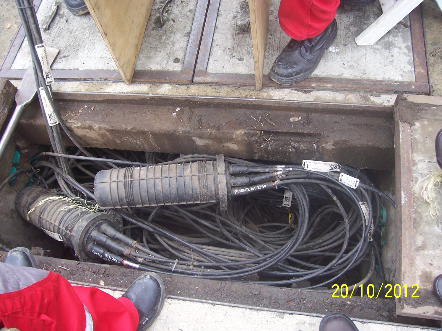 REDESOMAR: muflas o empalmes de fibra optica