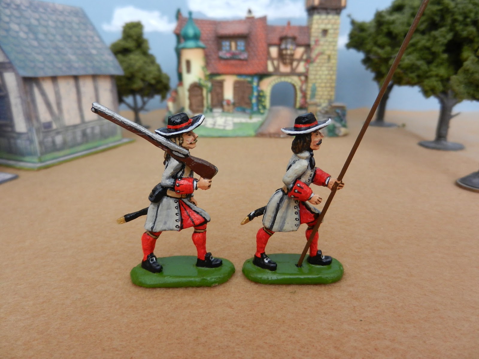 Castles of Tin: More Prototype Figures - 40mm Semi-Rounds