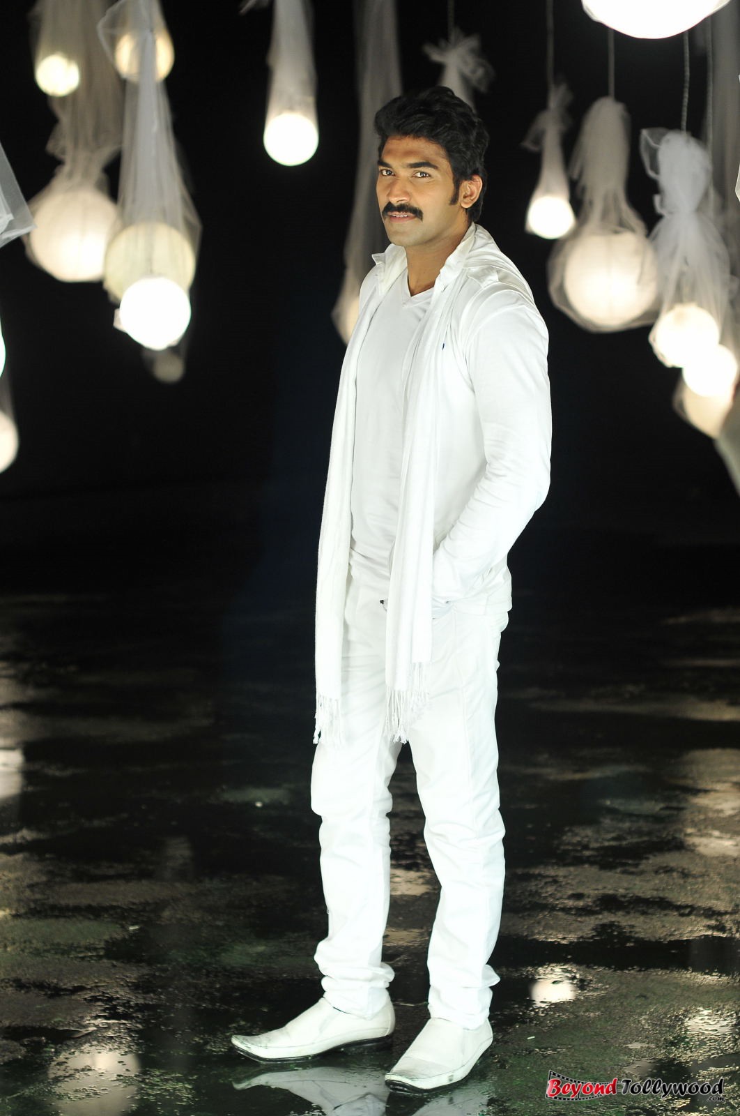 tollywoodimg: Sagar - Man Of The Match Movie Stills