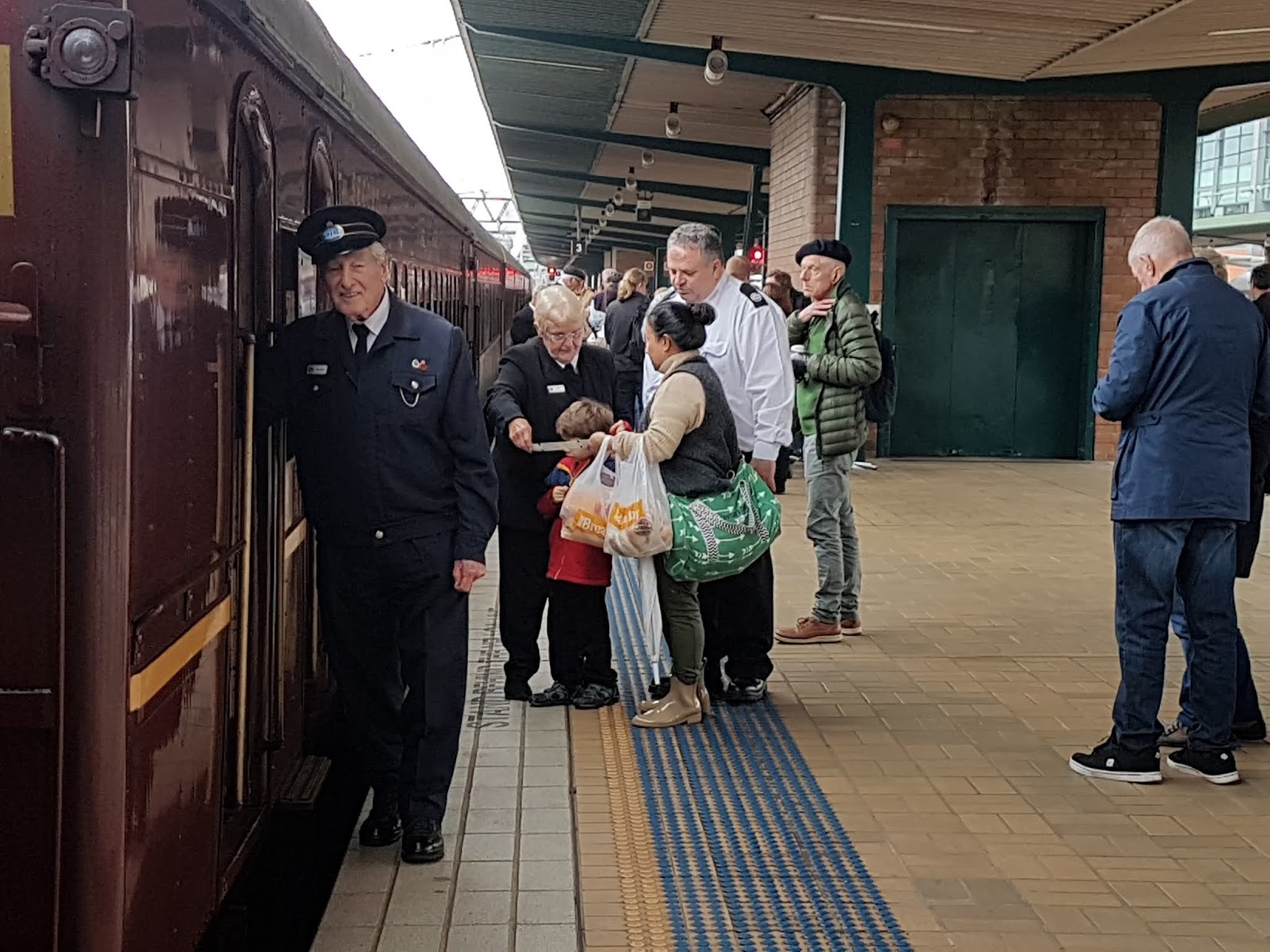 Why I Love Mount Druitt!: 'The Nanny' 3526 Steam Train From Sydney To ...