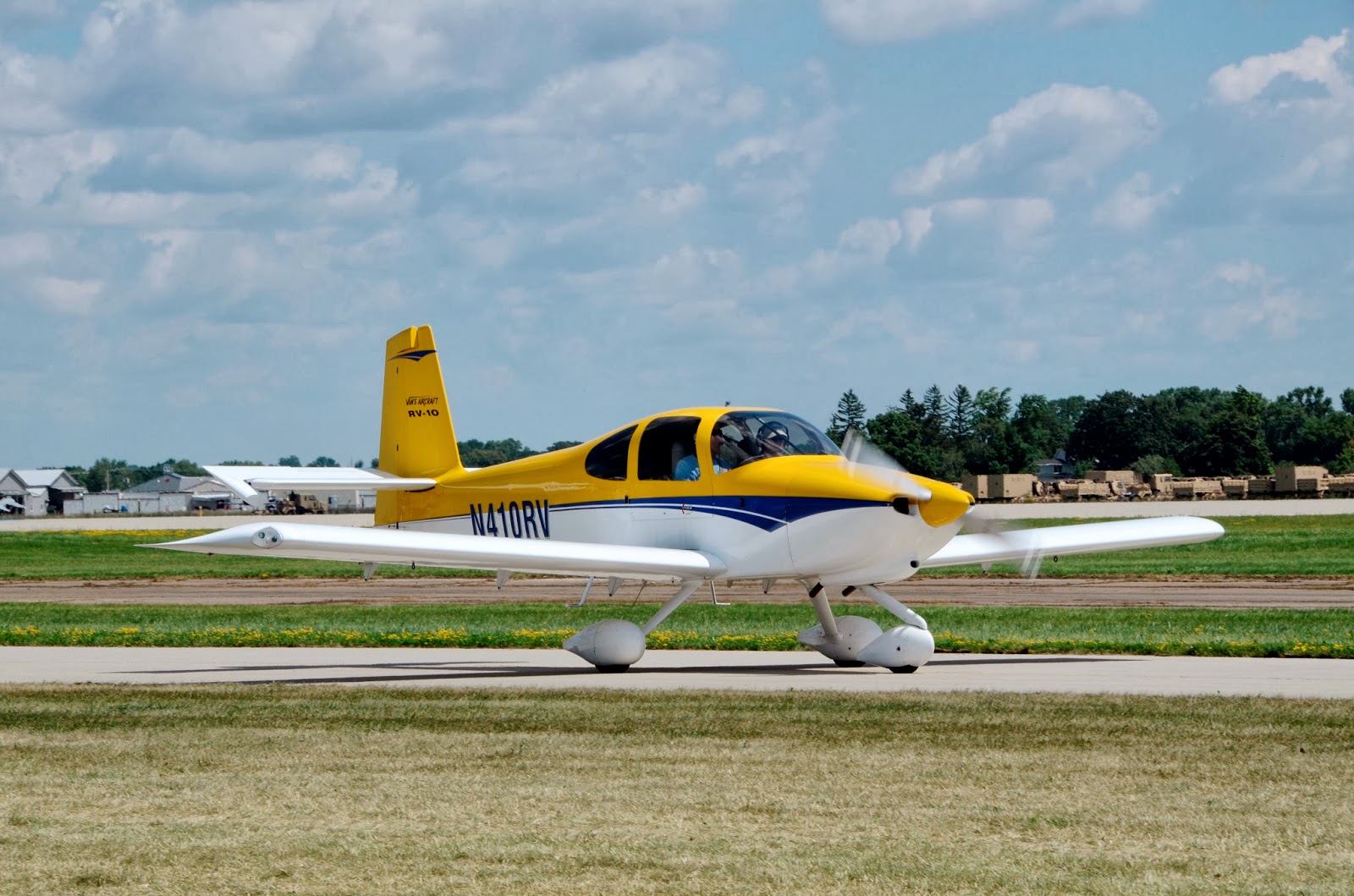The Aero Experience: EAA AirVenture Oshkosh 2013: RVs All Around