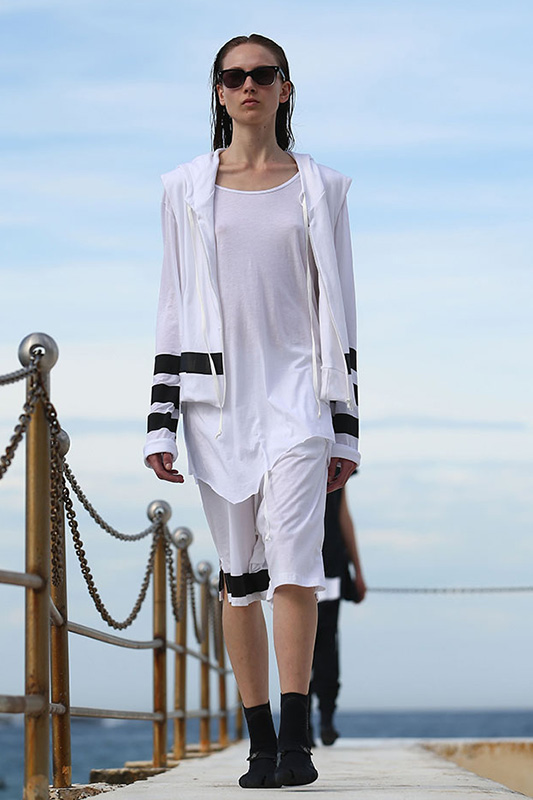 S T Y L E D E C O R U M: Runway | Ten Pieces