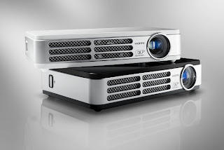 The Projector Blog: Vivitek Unveils 3D LED Qumi Q5 Pocket Projector