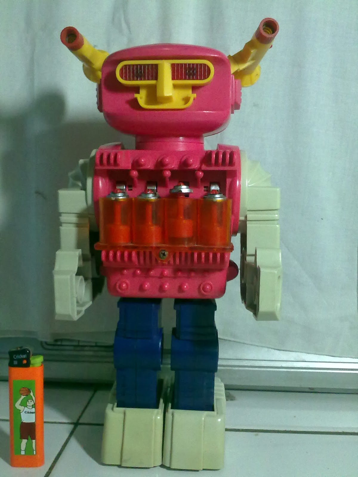 JADULCOLLECTIBLES: MAINAN JADUL ROBOT PISTON SPACE COMMANDER HONGKONG