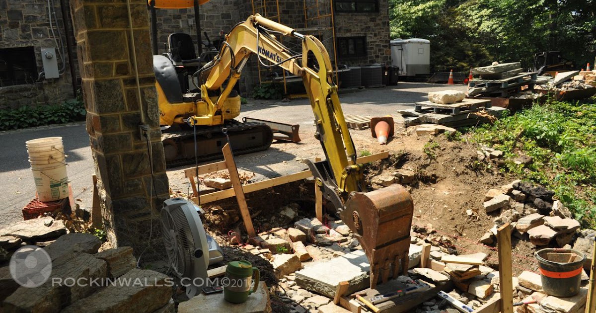 ROCKIN WALLS: Machinery - Big Stone Mover