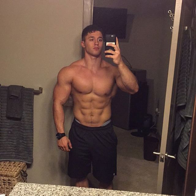 the beauty of male muscle: Blake