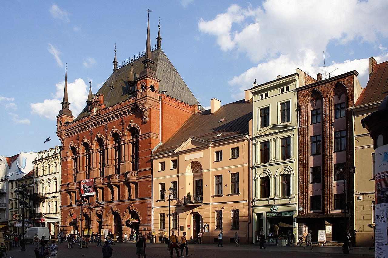 5-five-5: Medieval Town of Toruń (Poland)