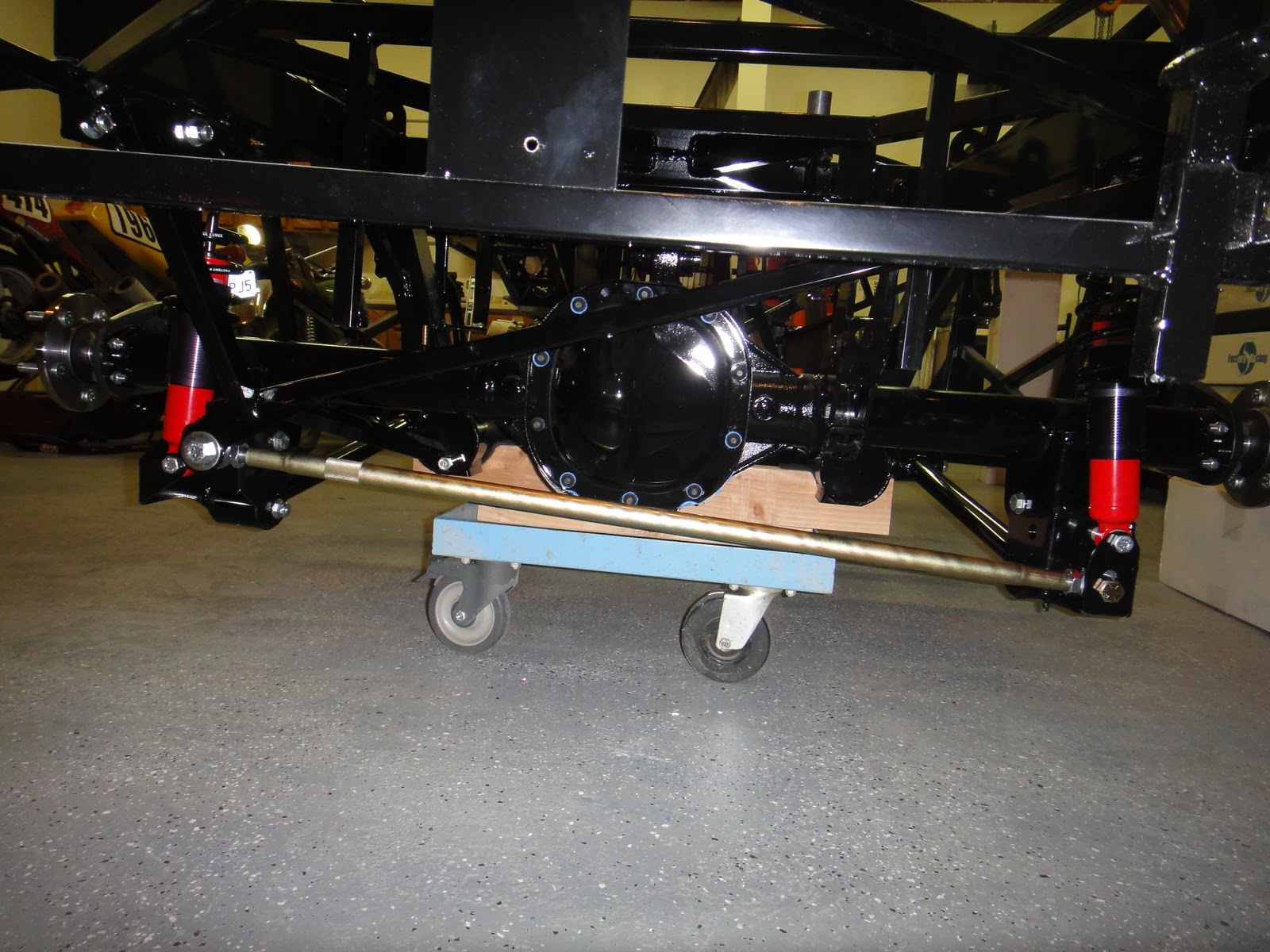 The Wrenchette: A Girl Builds a Roadster: Panhard rod & rear brakes ...