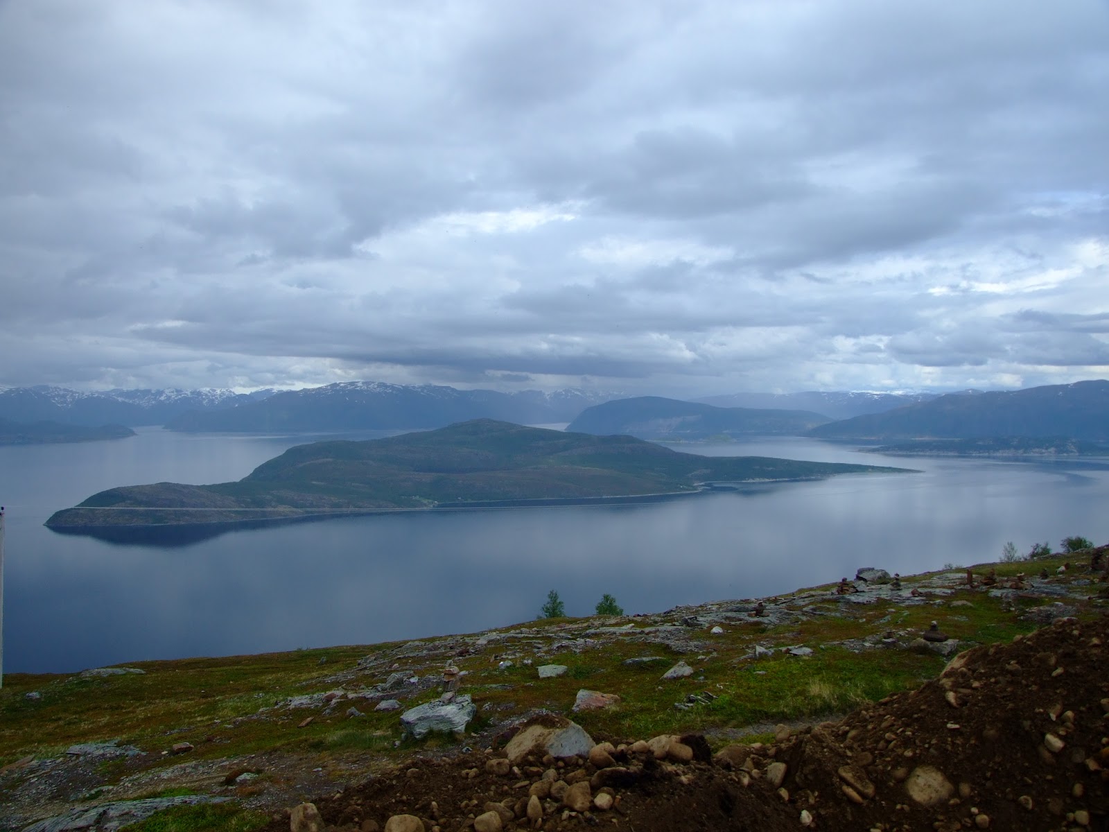 calatorului ii sade bine cu drumul: Nordul Scandinaviei-Capul Nord