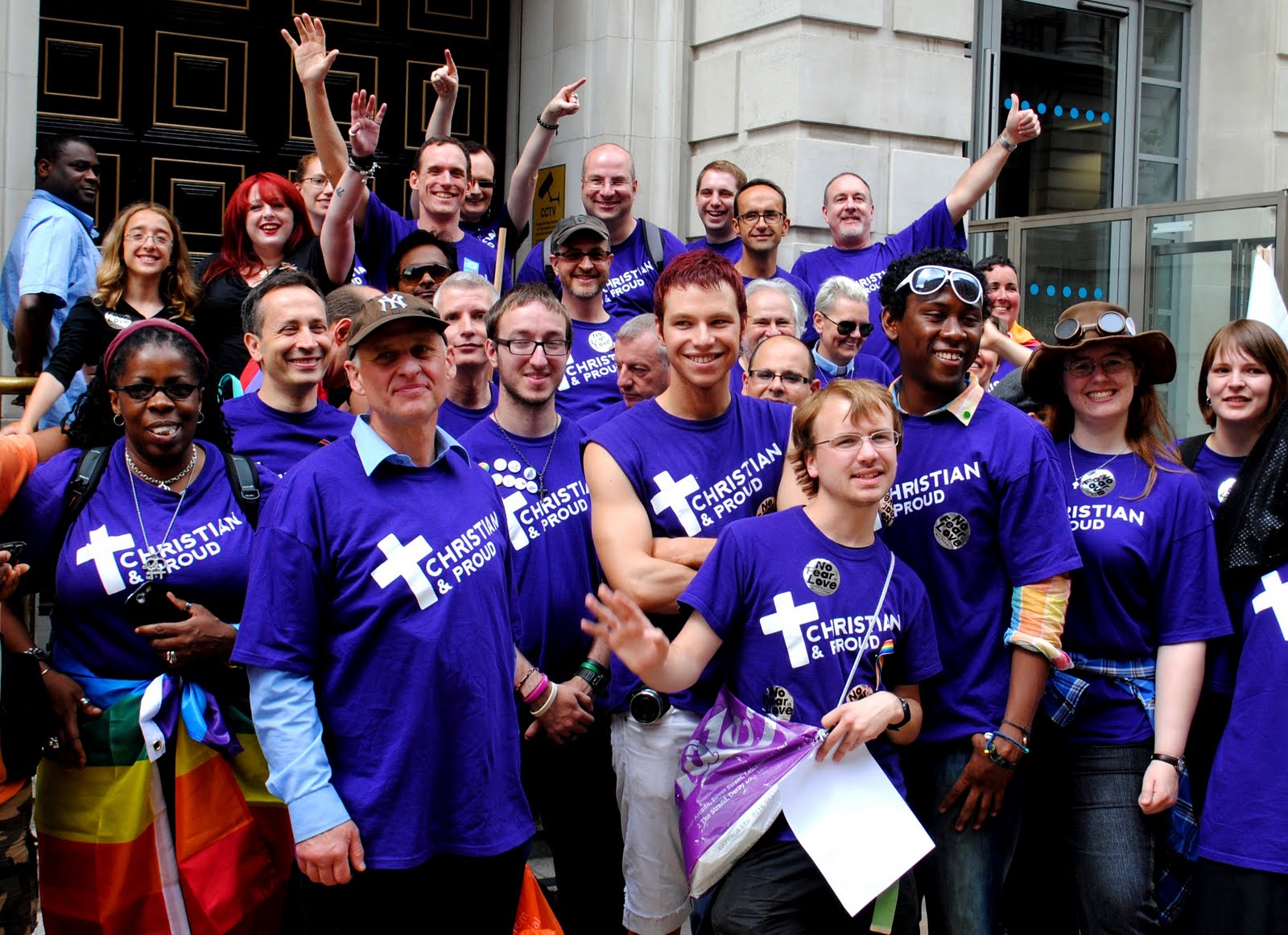 Benny's Blog: Christians reach out while the Church pulls away...