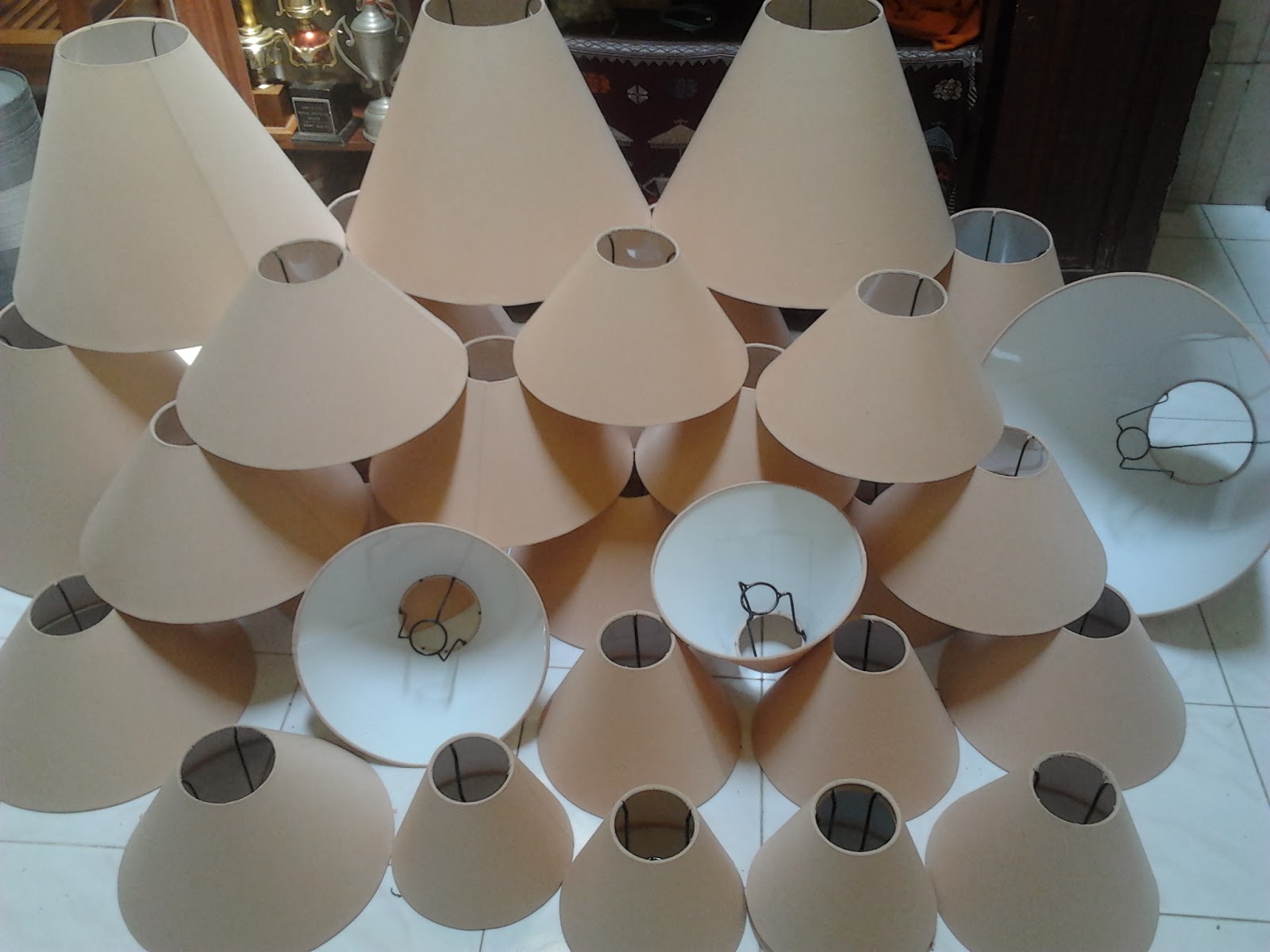 MAHAYANI STUDIO: KAP - KAP LAMPU INTERIOR DAN KAP LAMPU GANTUNG/PENDANT ...