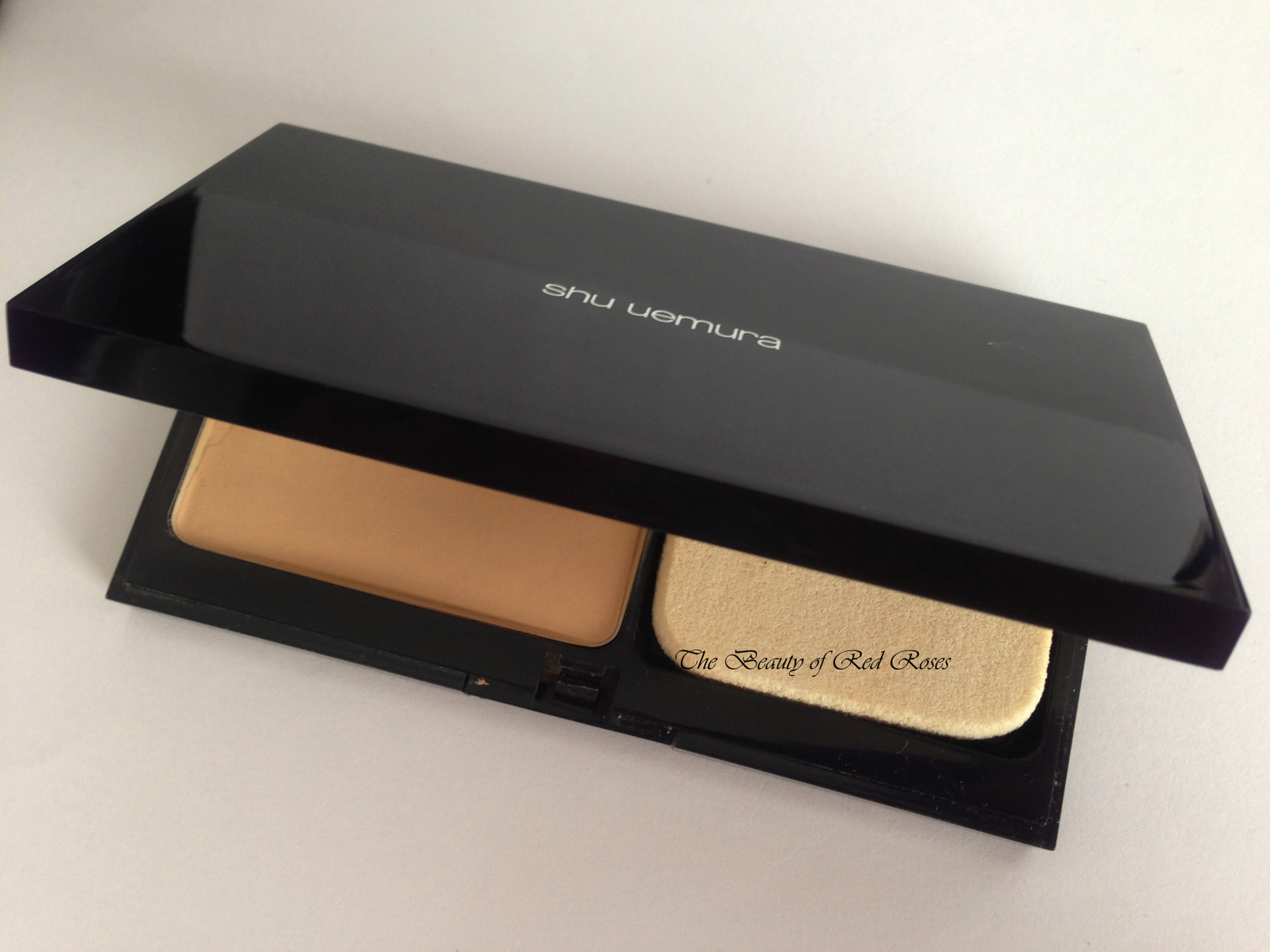 The Beauty of Red Roses: Shu Uemura Powder Foundation Natural Glow ...