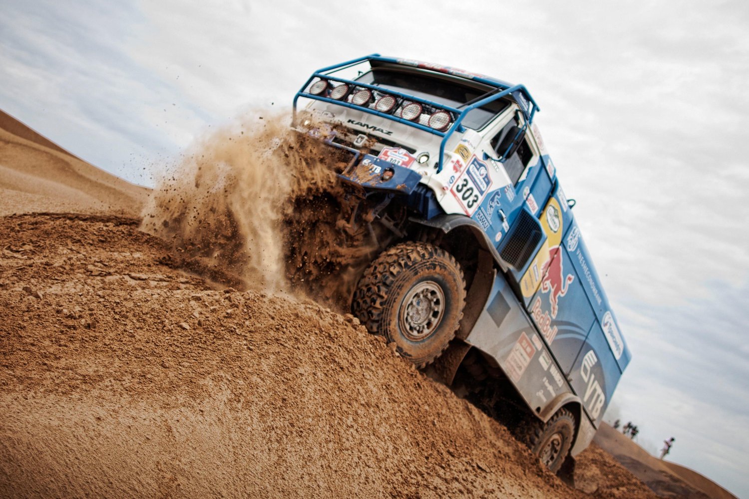 DIECIOCHO RUEDAS: KAMAZ PODRÍA ABANDONAR EL DAKAR … COMO CONSECUENCIA ...