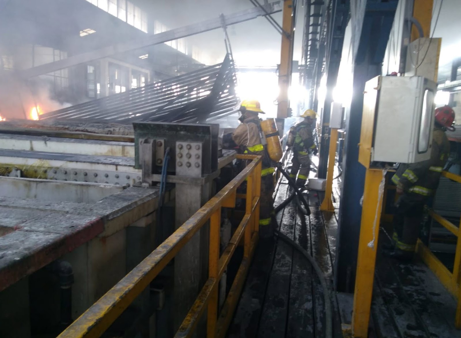 Aluminium Plant Safety: 300 workers evacuate as fire strikes anodizing ...