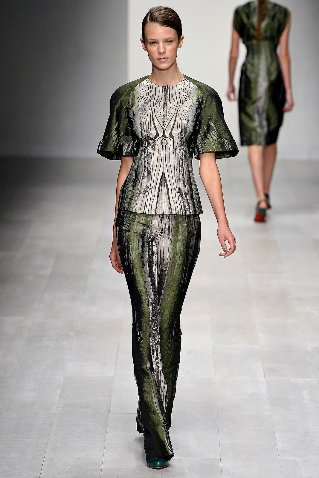 mode models blog: Kayley opens Todd Lynn Spring 2013 at London Fashion Week