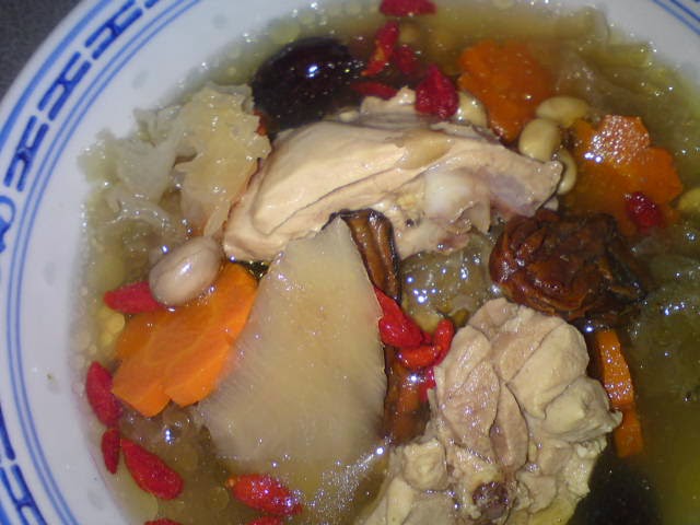Cooking Pleasure: Eight Treasure Tonic Soup