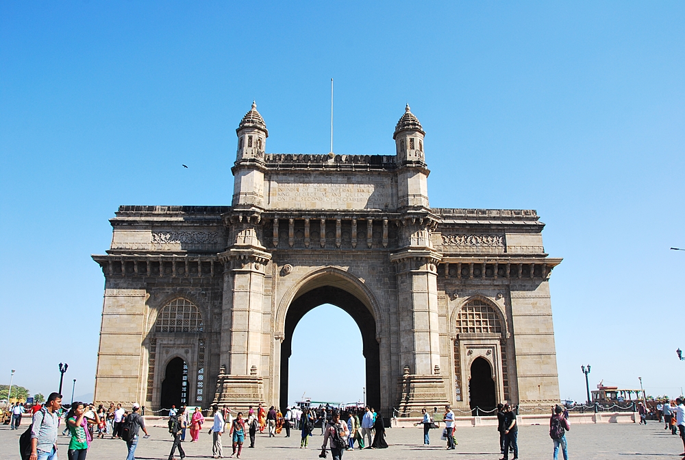 The Fine Architecture Seen on the Streets of Mumbai | India - Nomadic ...