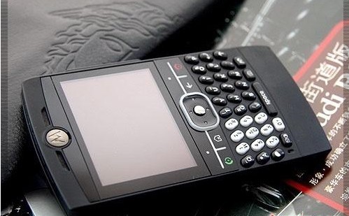 [2006] Motorola MOTO Q - Motorola Lovers