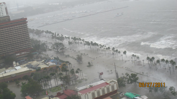 zunea zunea: Typhoon Pedring (NESAT) VIDEO, PHOTOS