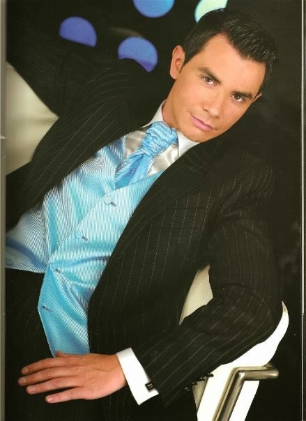 Susana Pérez TV: DAVID CIVERA PRESENTA "VERSIÓN ORIGINAL"