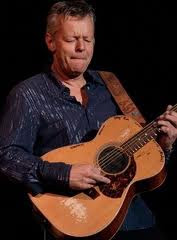 Famous World: Famous Acoustic Guitar Players