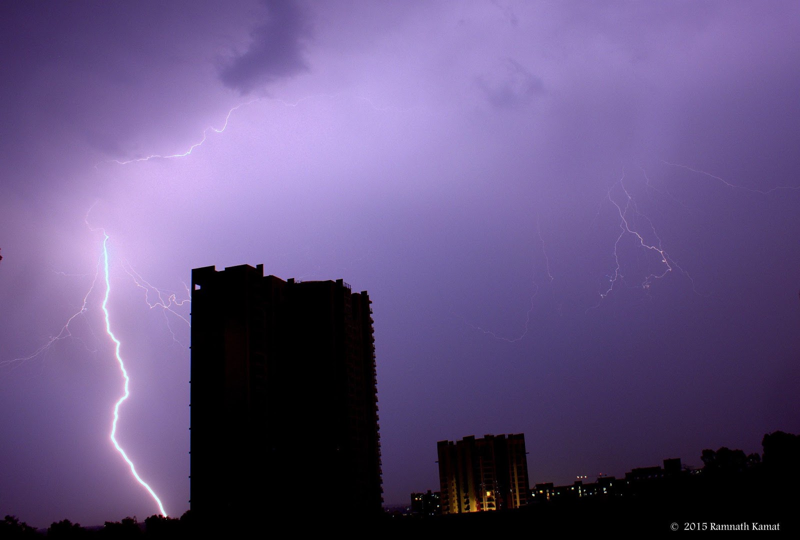 SCIENCE BEHIND THAT: Why does lightning form in a zig-zagged line?