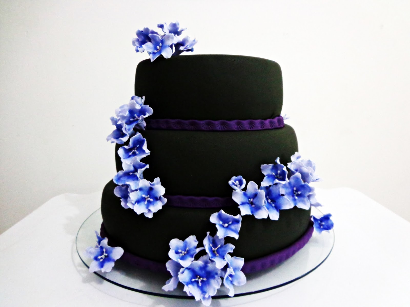 NAF KIDS BOLOS DECORADOS: Bolo Gótico aniversário de 15 anos