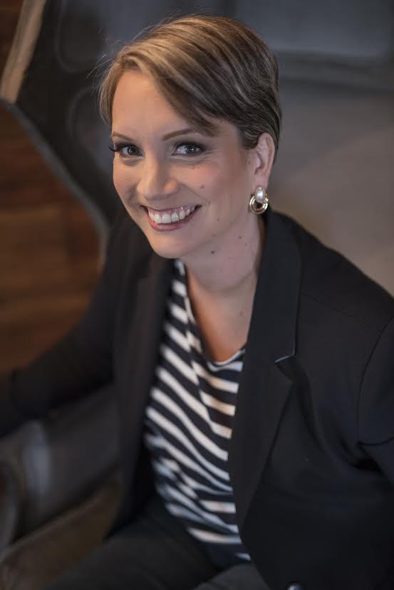 The Book Cafe: Blog Tour Stop! Review and Giveaway! 3 Seconds by ...