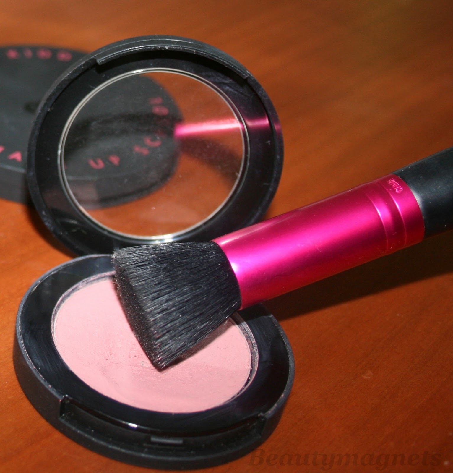 Beautymagnets: Jemma Kidd Make Up School Haul!