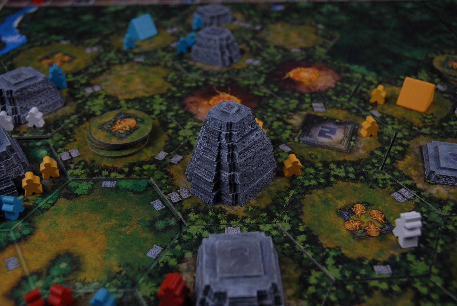 Review: Tikal: Super Meeple Edition