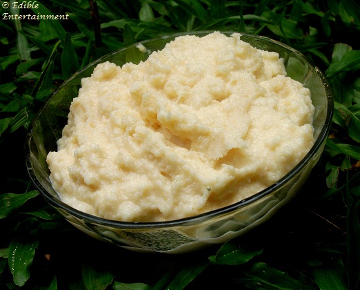 Edible Entertainment: How to make Khoya (or Mawa) at home