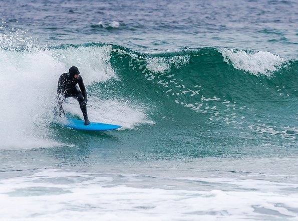 Photos of the Crown Prince Family surfing in Hoddevik were published