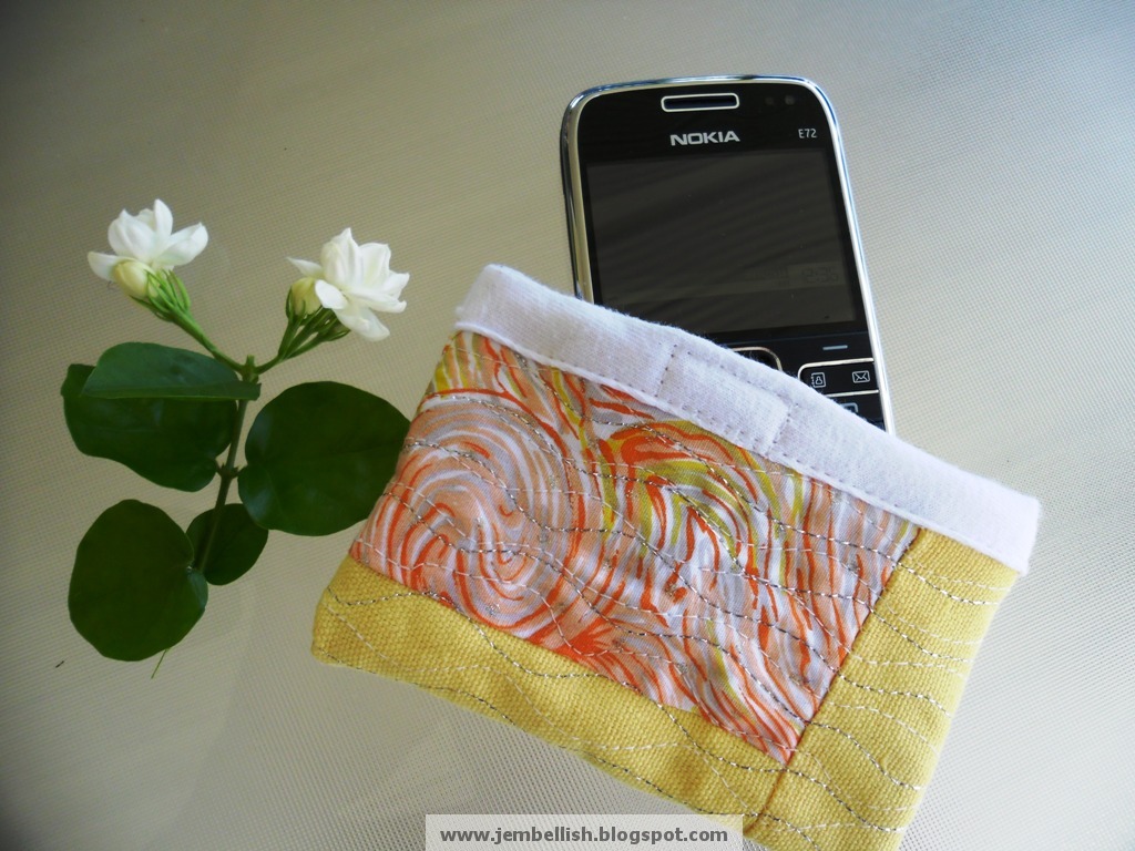 Creating my way to Success: Simple quilted mobile phone case - 5 steps ...